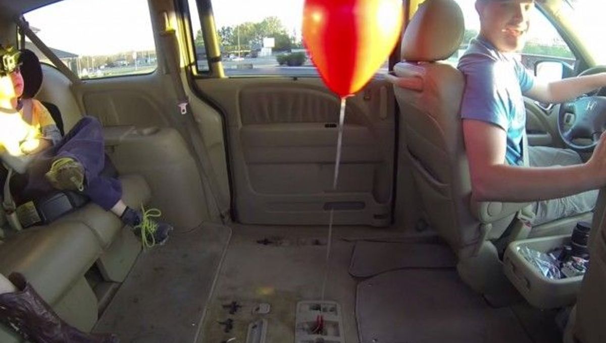Simple But Mindblowing Helium Balloon Experiment | IFLScience