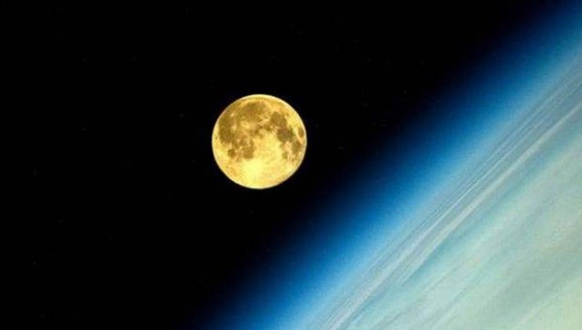 Amazing Photos Of The Supermoon Taken From Space | IFLScience