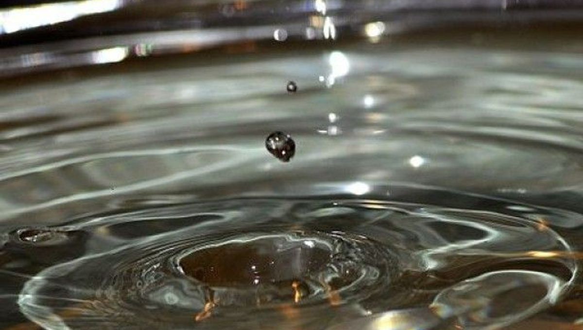 How to Produce Sparks from Falling Water | IFLScience