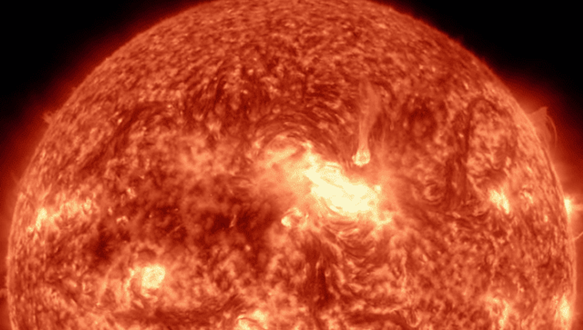 Awesome Time Lapse Of Biggest Sunspot In 24 Years Iflscience