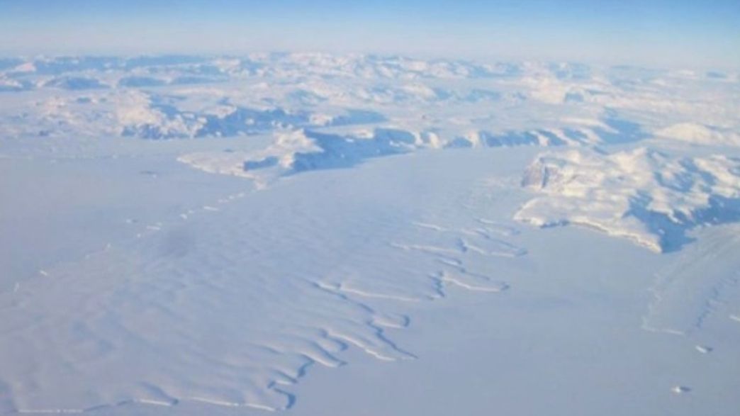 First Deep Ice Core Samples Are Being Drilled At South Pole | IFLScience