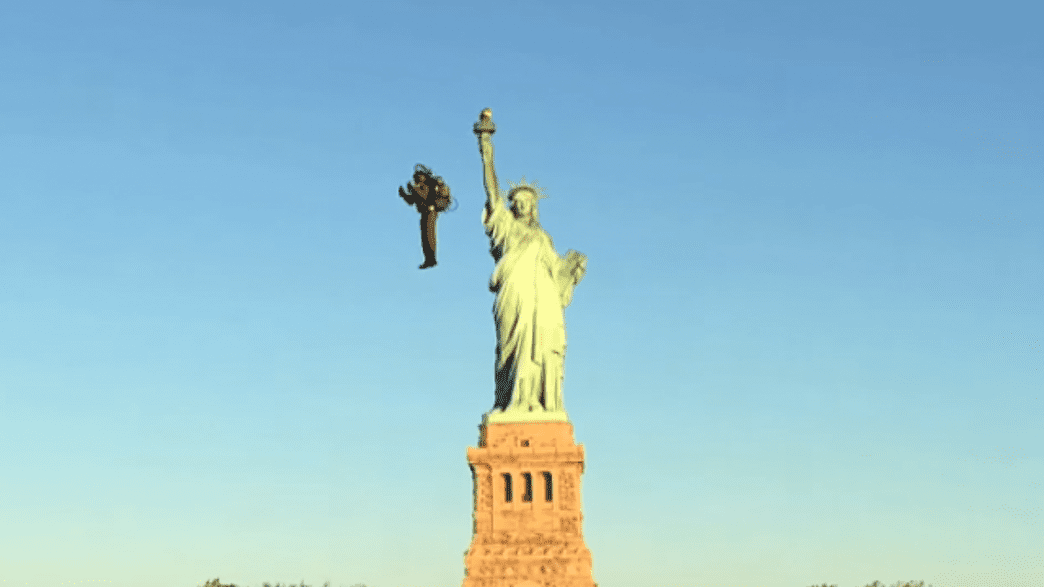 Check Out This Jetpack Inventor Flying Around The Statue Of Liberty ...