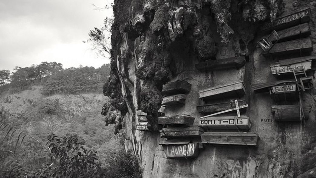 The Most Striking And Fascinating Funeral Rituals From Around The World ...