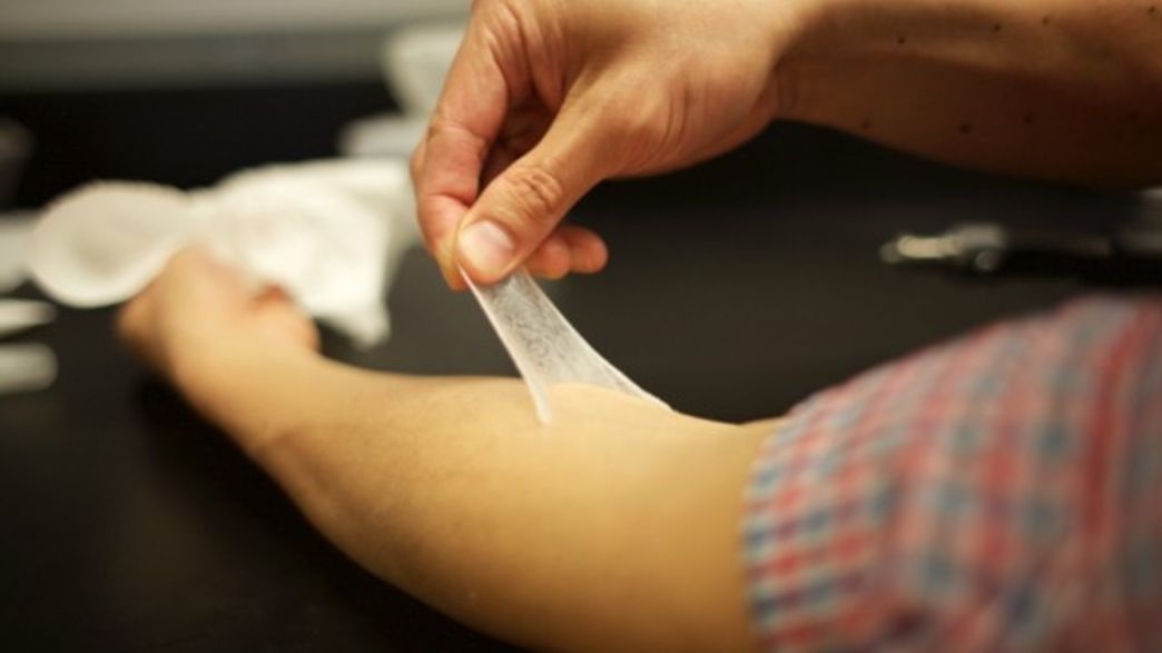 Scientists Develop Polymer That Can Be Applied To The Skin To ...