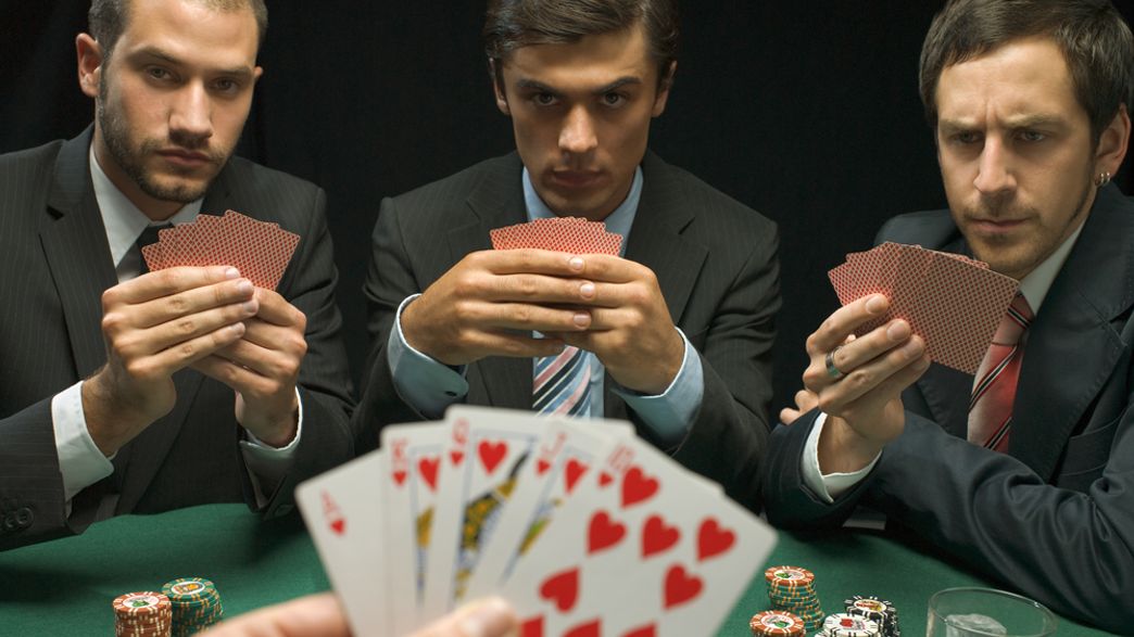 How Card Players’ Eyes Give Their Hand Away | IFLScience
