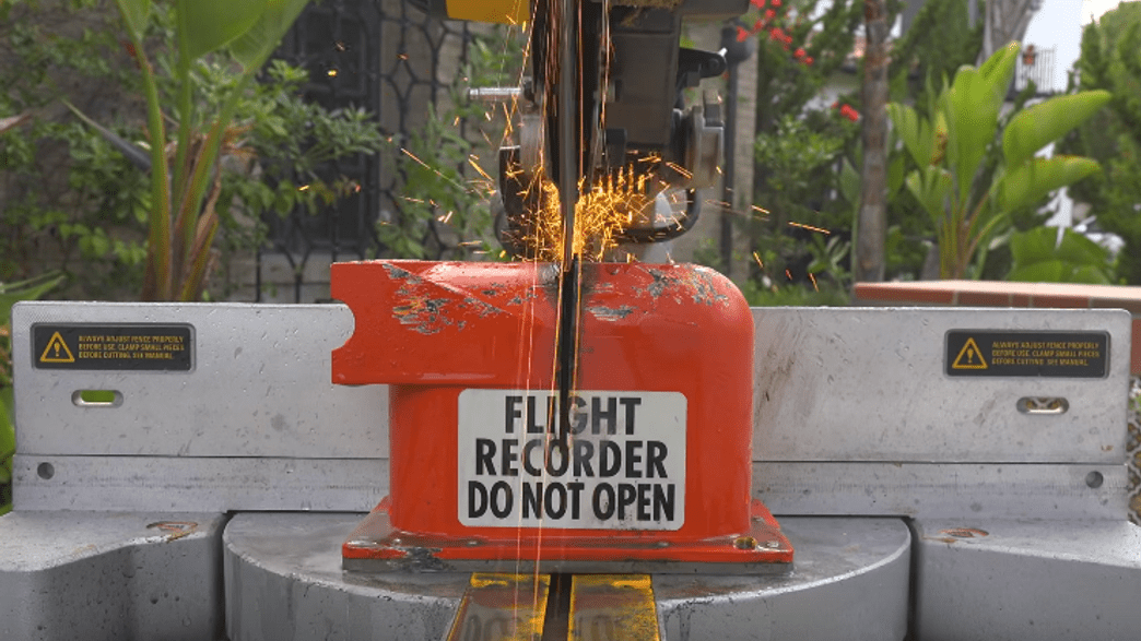 What's Actually Inside A "Black Box" Flight Recorder? | IFLScience