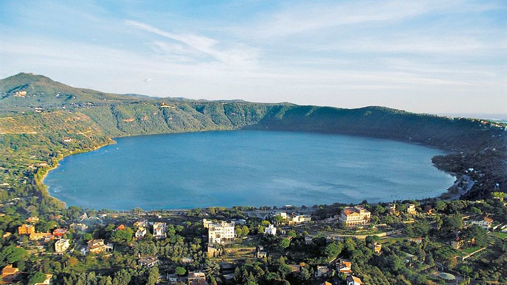 Is This Italian Volcano About To Explode Into Life And Bury Rome ...