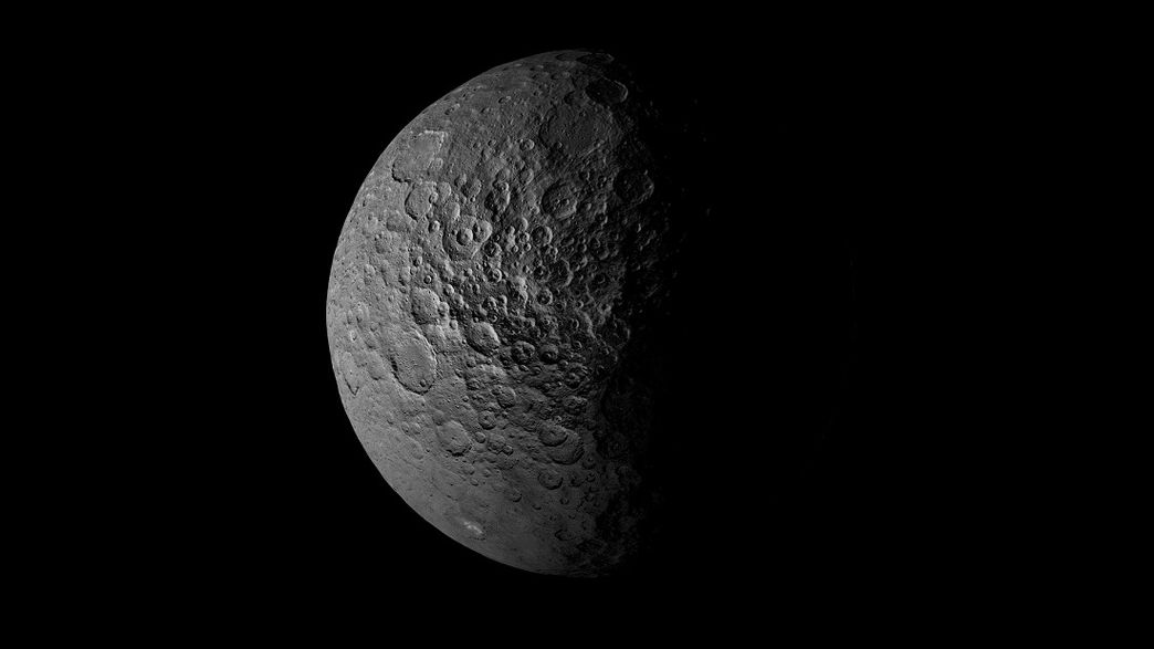 The Ice of Ceres Tell Us About Its Changing Tilt | IFLScience