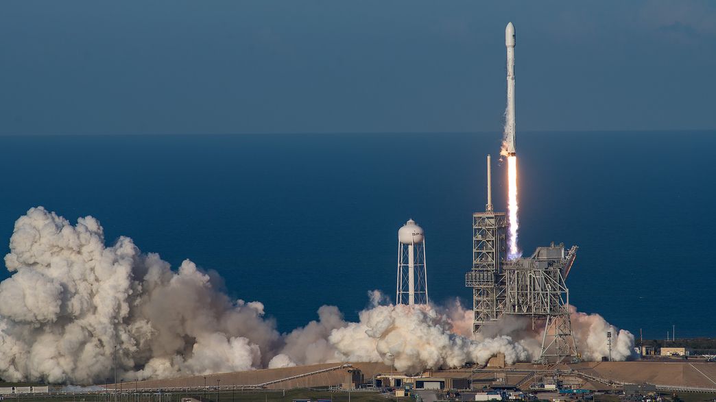 SpaceX Makes History As It Launches And Lands A Reusable Rocket For The ...