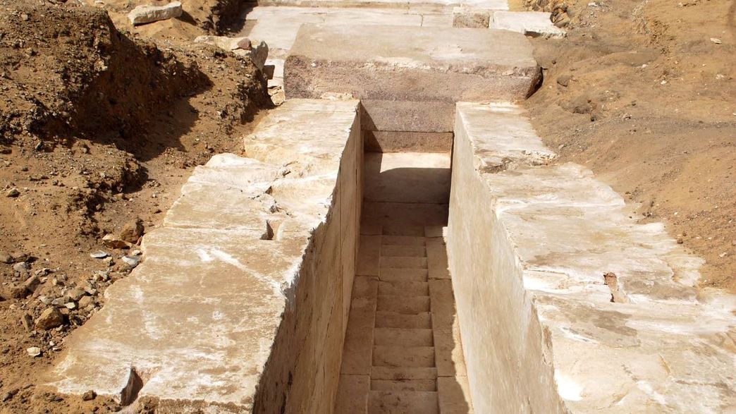 Archaeologists Announce Discovery Of A 3,700 Year-Old Pyramid In Egypt ...