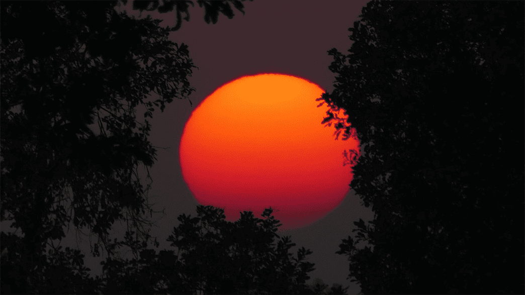 The Sun Has Turned Red And There's A Very Cool But Slightly Horrifying ...