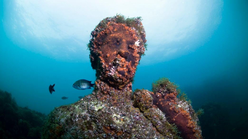 Incredible Photographs Reveal Sunken City That Was Once The Playground ...