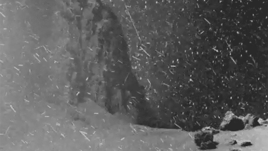 This Incredible GIF Reveals What's Happening On The Surface Of A Comet ...