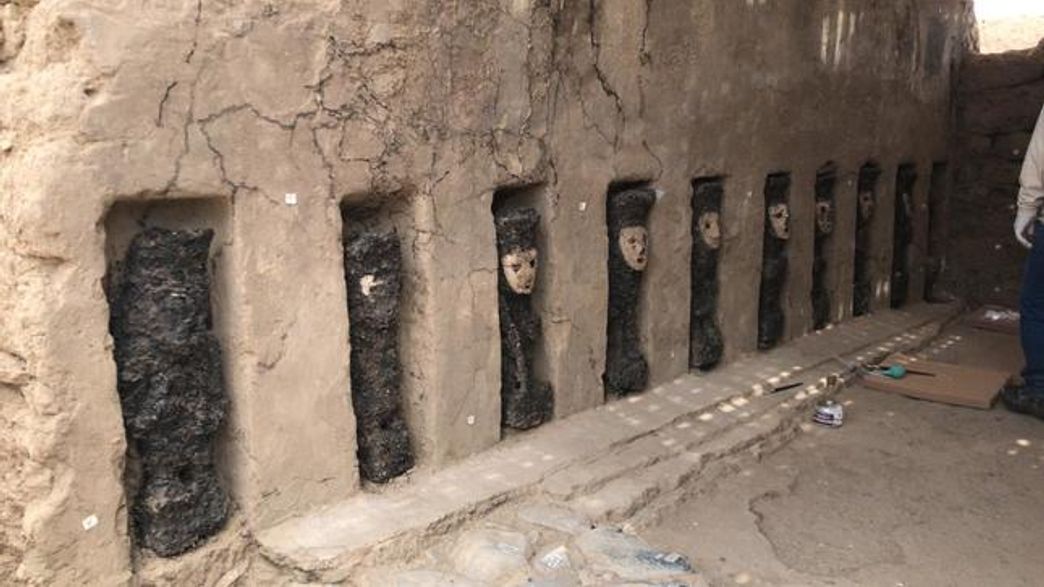 These Ancient Wooden Statues Found In An Abandoned Peruvian City Are ...