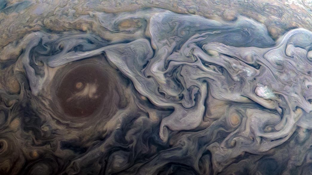 Dramatic Jet Stream Takes Center Stage In Juno's Latest Photo Of ...
