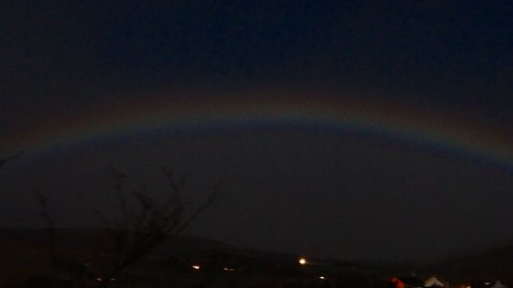 A Rare Moonbow Was Spotted In The North Of England Last Week | IFLScience