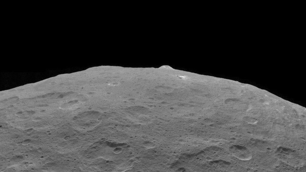 Ceres’ Huge Ahuna Mons Formed From A Bubble Of Salty Mud | IFLScience