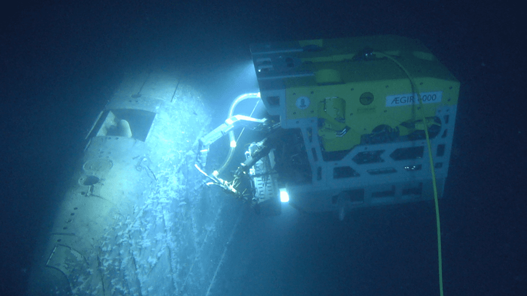 A Sunken Soviet Submarine Is Leaking Radiation Into The Sea | IFLScience