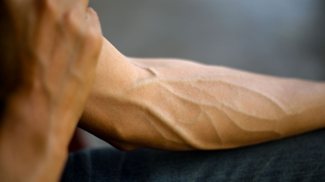 An Anatomical Feature In Our Arms Is Proving Humans Are Still Evolving ...