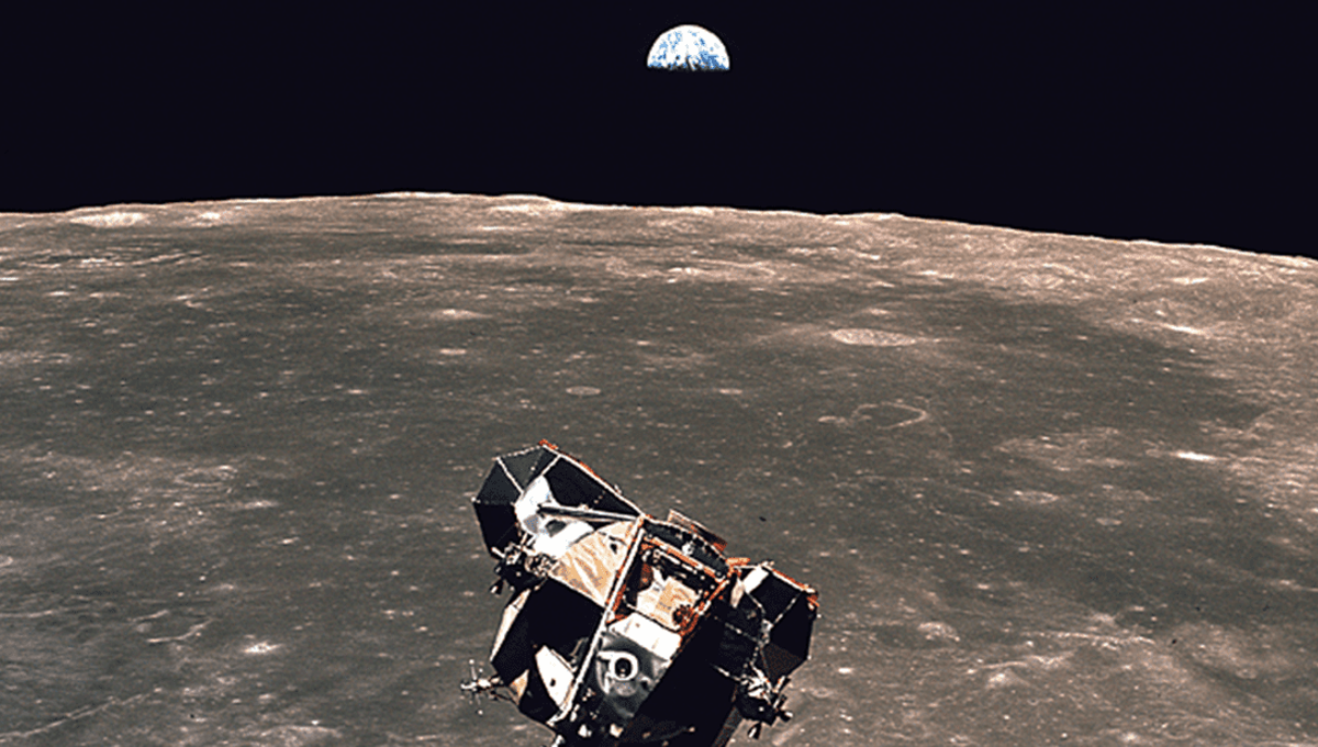 Astronaut Michael Collins On His Time Spent Entirely Alone, Hundreds Of ...