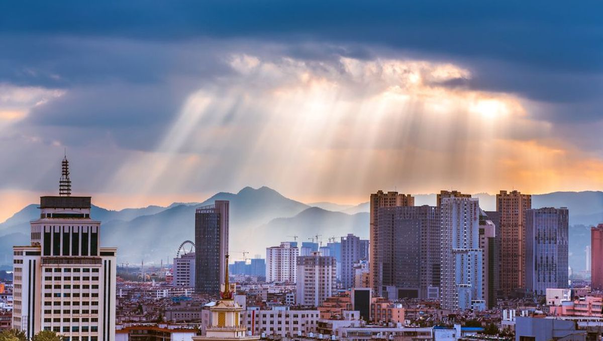 Watch As 15 Skyscrapers Simultaneously Explode In Mass Demolition ...