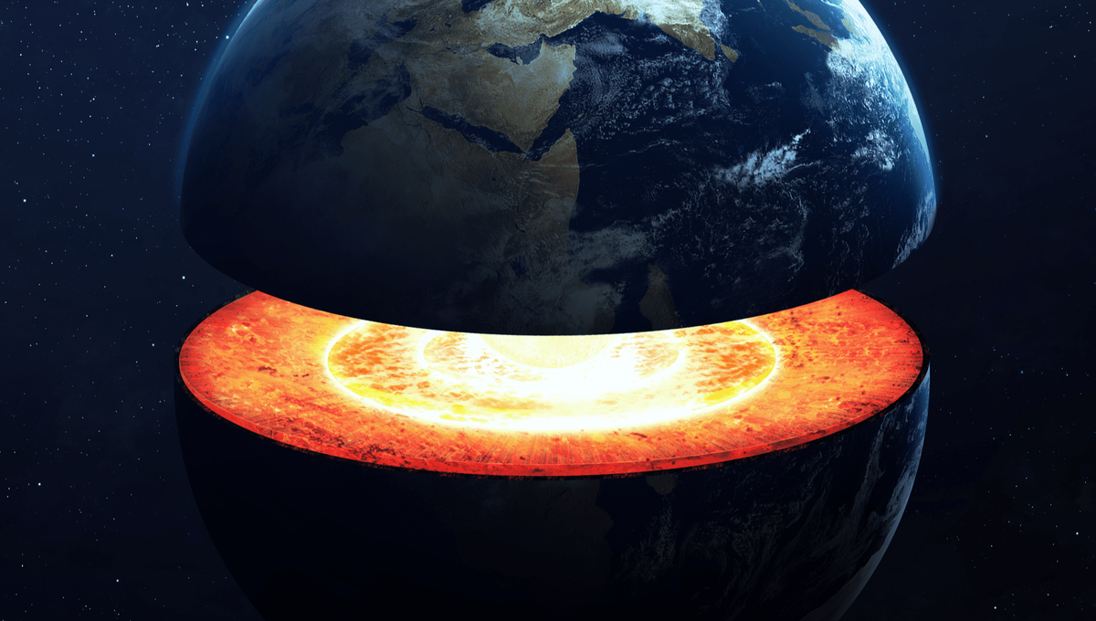Theoretical Mineral Found In A Diamond From Deep Inside The Earth ...