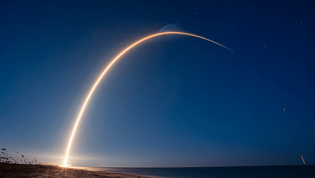 Elon Musk Says SpaceX Will Make Its Rocket Fuel From Thin Air | IFLScience