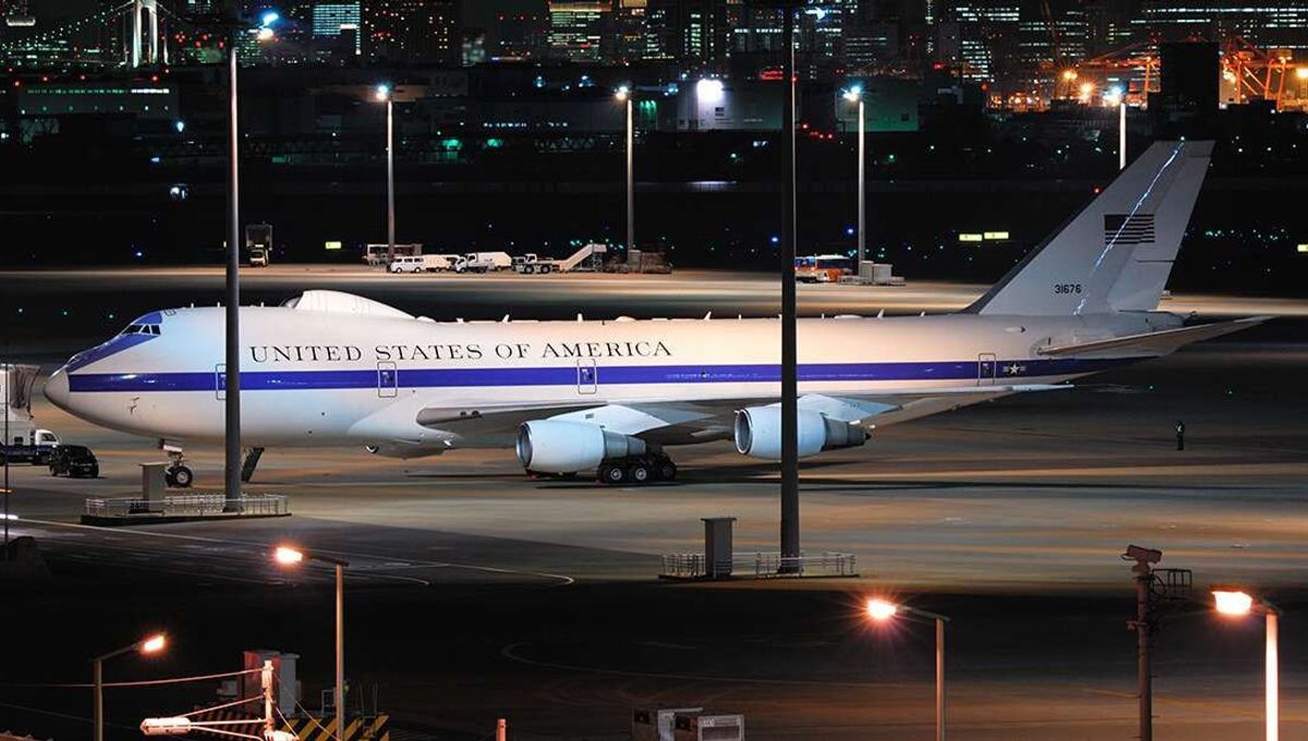 US "Doomsday Plane" Nightwatch Spotted Flying Over Europe | IFLScience
