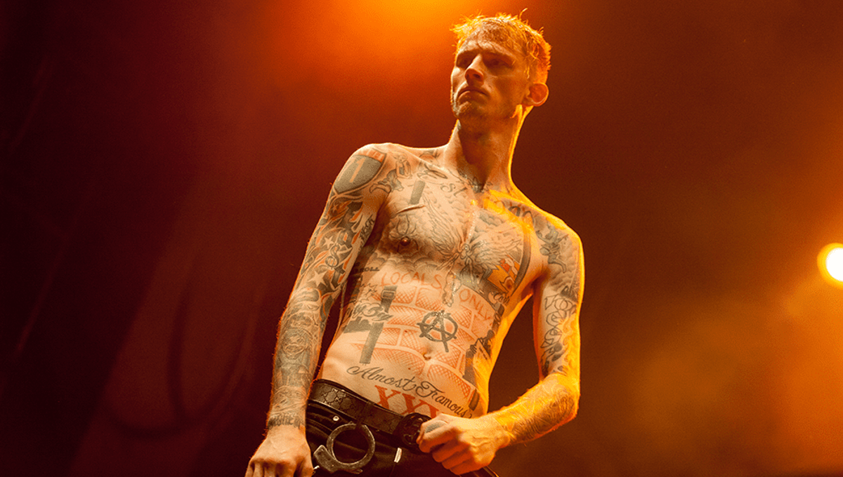 Self-Proclaimed Vampires Give Blood-Drinking Safety Tips To Megan Fox ...