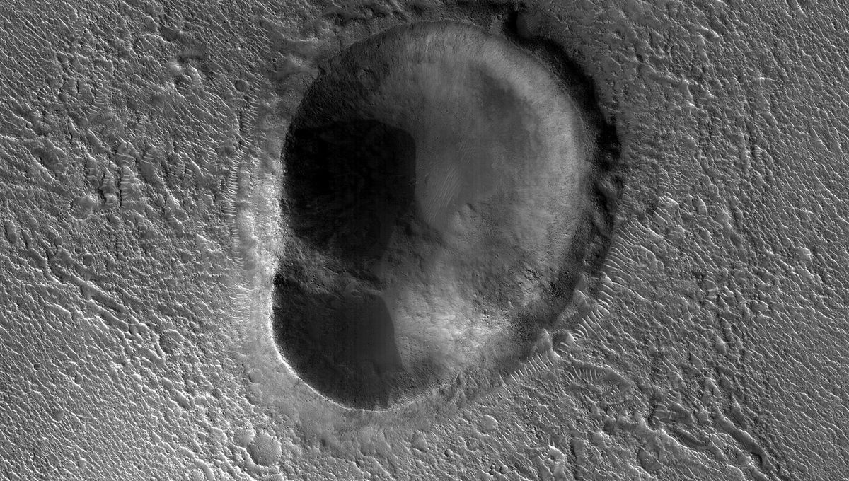 Mars Has Got A Little Ear On Its Surface | IFLScience