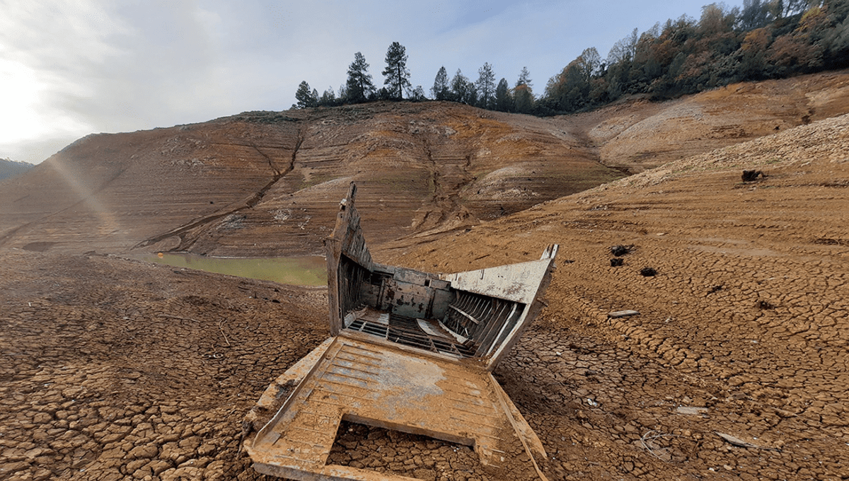 A Ship That Sank During World War II Shows Up In A Dry Californian ...