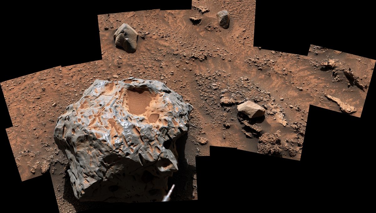 Curiosity Finds A Large Chunk Of Metal Meteorite On Mars | IFLScience