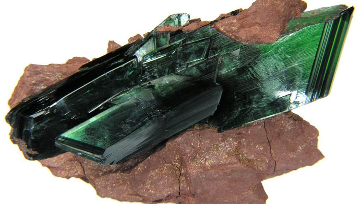 Vivianite – The Necro Crystal You Never Knew Existed | IFLScience