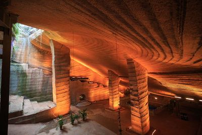 China's 2,000-Year-Old Longyou Caves Are A Mystery | IFLScience