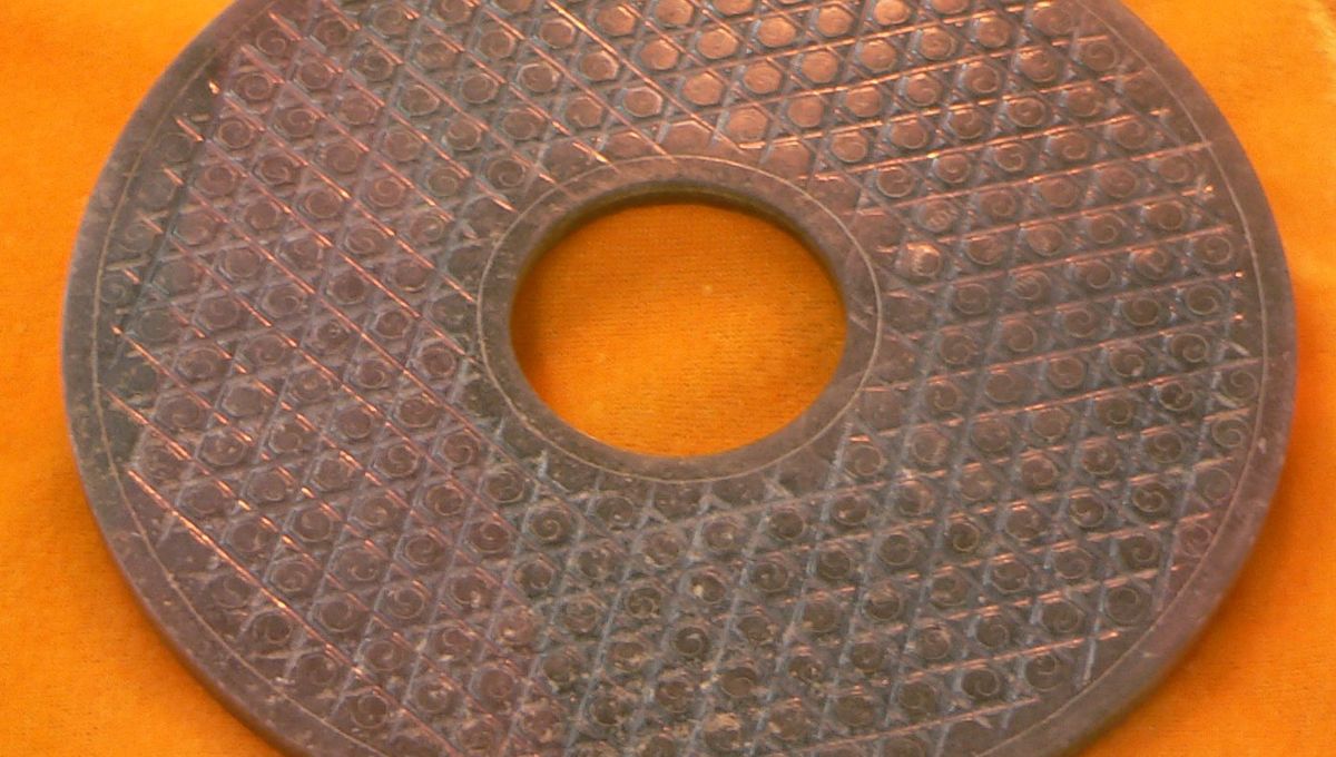 Dropa Stones – Elaborate Hoax Or Alien Artifact? | IFLScience