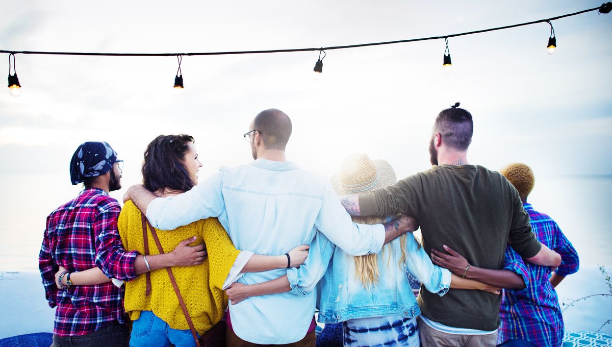 How Many Friends Does The Average American Have? | IFLScience