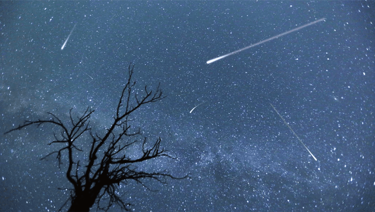 Look Down! Astronaut Captures Asteroid Hitting Earth's Atmosphere From ...