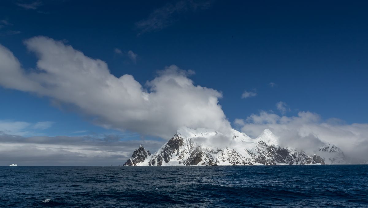 Did Humans Ever Inhabit Antarctica? What About Prehistoric Visits ...