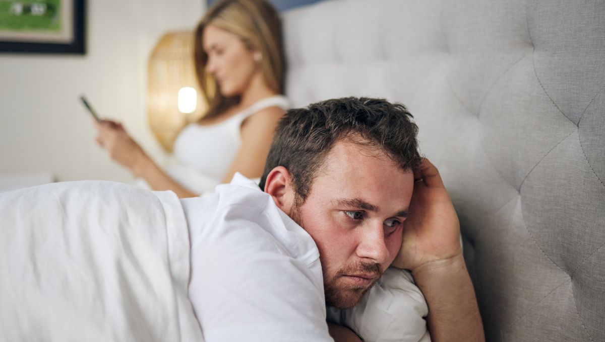 Married People May Be Less Likely To Go Around Phubbing, Surprisingly ...