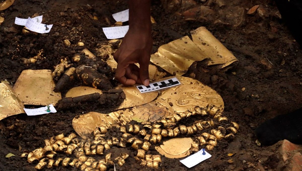 Dazzling Gold Treasures Found In 1,300-Year-Old Tomb In Panama | IFLScience