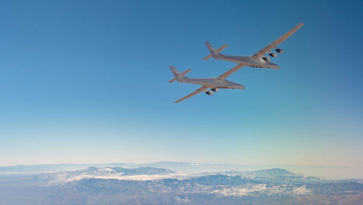 World's Largest Plane With 117-Meter Wingspan Performs Its Latest Trick ...