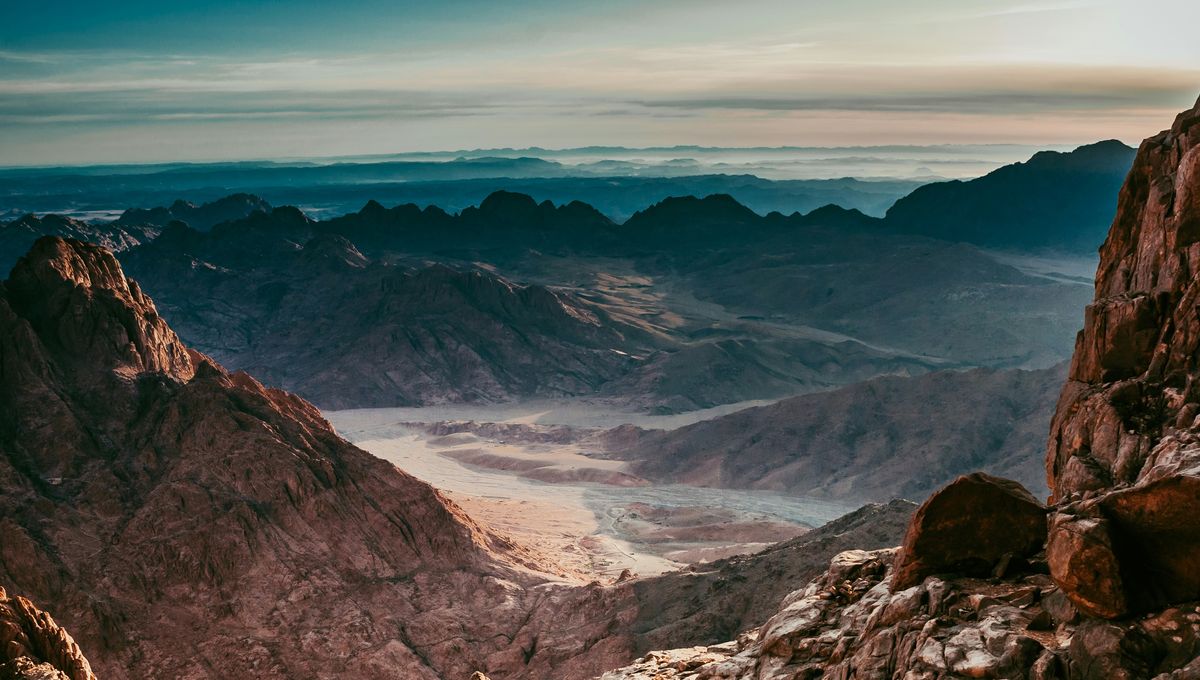 Moses Mountain: Where Is The Real Mount Sinai Located? | IFLScience