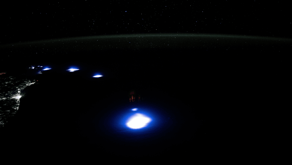 NASA Astronaut Captures Red Sprites Dancing Above Thunderstorms On ...