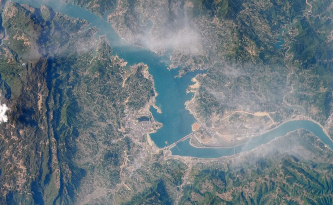 Three Gorges Dam Before And After
