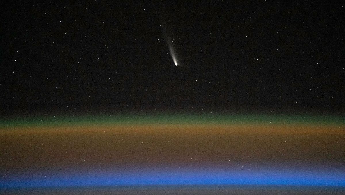 See How Glorious Comet C/2023 A3 (Tsuchinshan-ATLAS) Looks Having ...