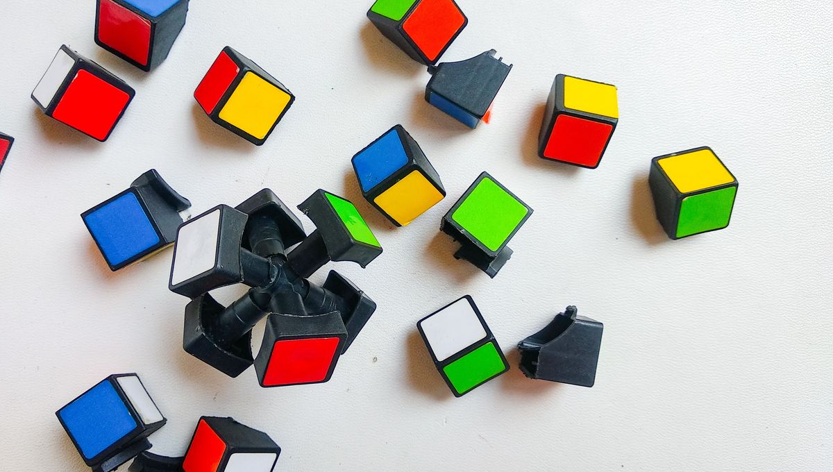 Scientists Invented A Quantum Rubik's Cube To Win A Bet. It's ...