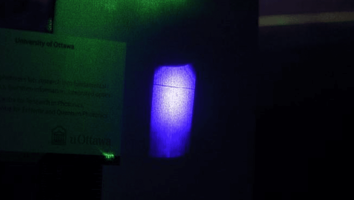 A Laser Beam Has Blocked Light – Are Lightsabers Next? | IFLScience