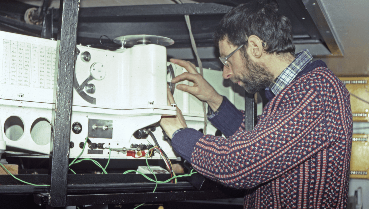 The Hole In The Ozone Layer Above Antarctica Was Discovered 40 Years ...