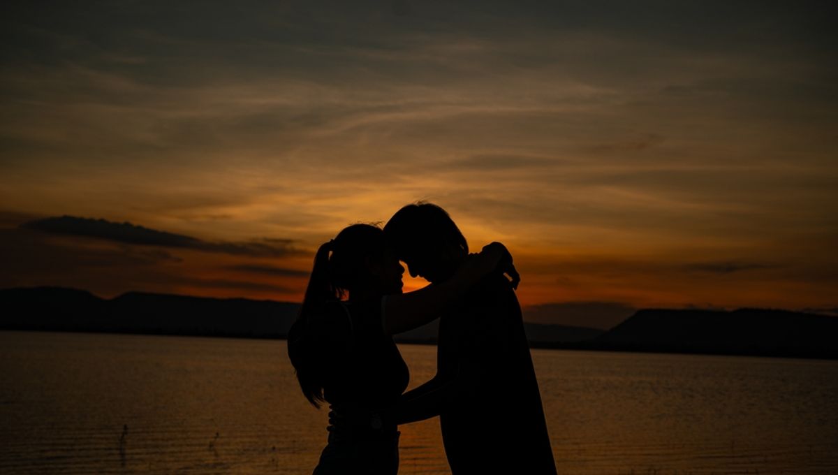 What Is The 2-2-2 Rule And Can It Save Your Relationship? | IFLScience