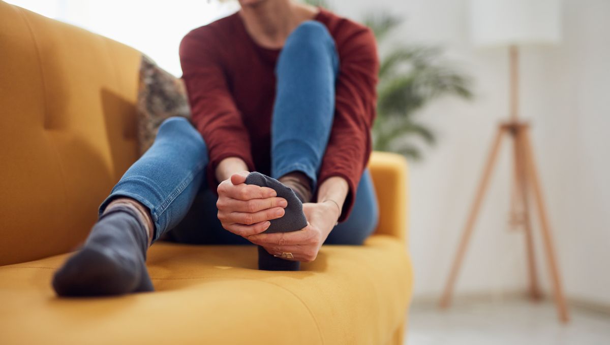 Why Do Limbs "Fall Asleep"? Here's What To Know – And How You Can Wake ...